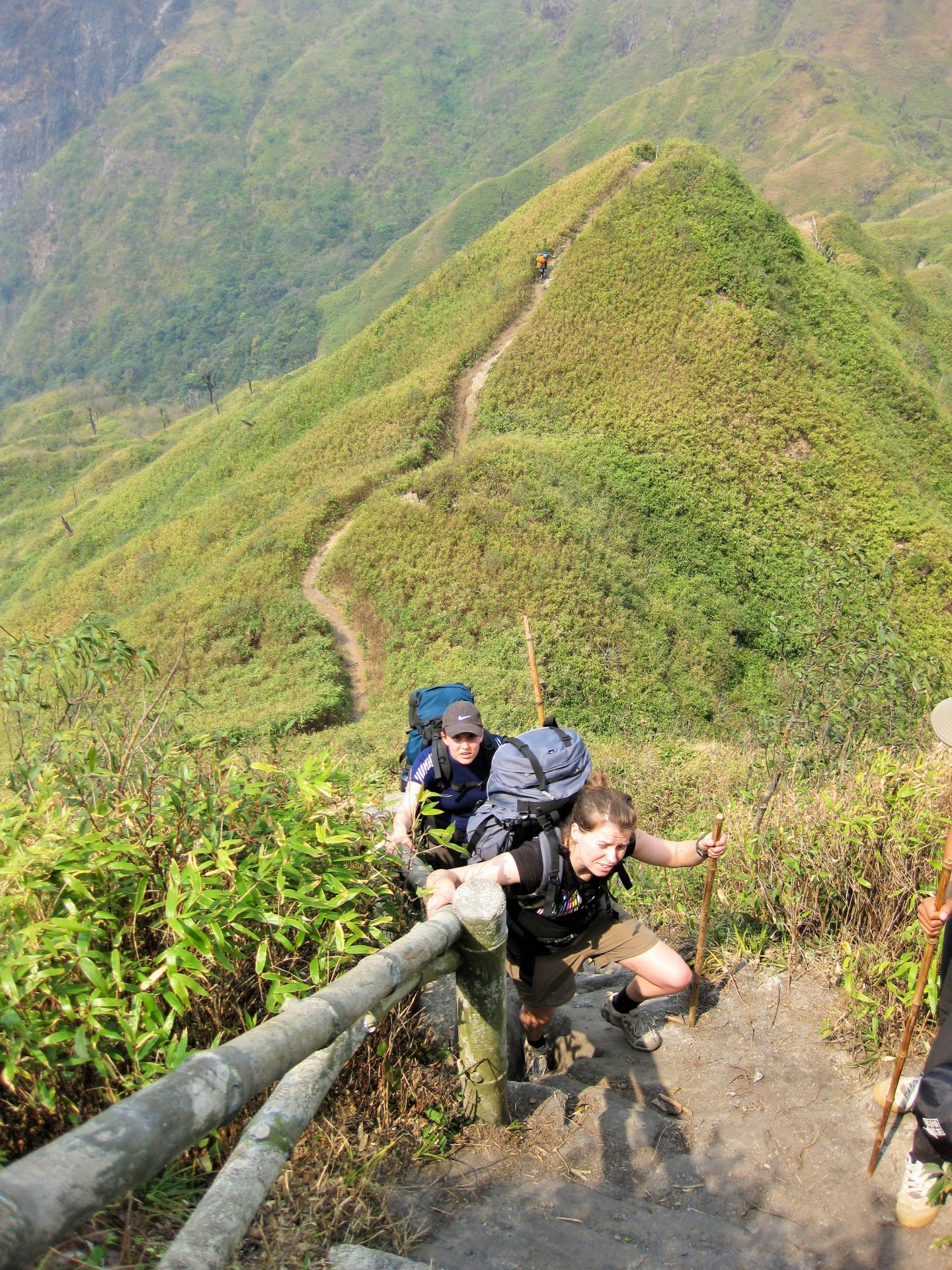 Discovery Fansipan -Indochina Summit Mountain - Sapatourtrekking.com