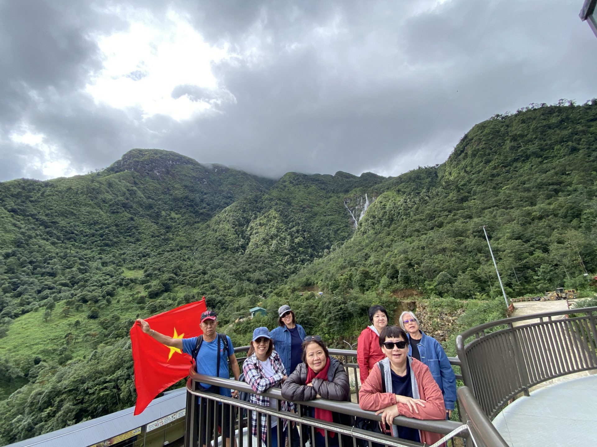 Visit Heaven Gate – Cloud Dragon Glass Bridge - Sapa Trekking Travel ...